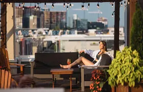 SKYSPA - Quartier DIX30 | Centre de santé, spa à Brossard