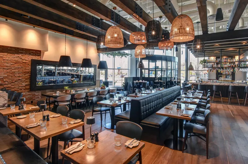 Houston Avenue Bar & Grill | Restaurant à Laval